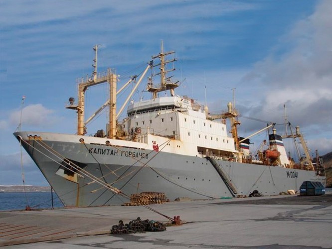 Karelia - Naust Marine